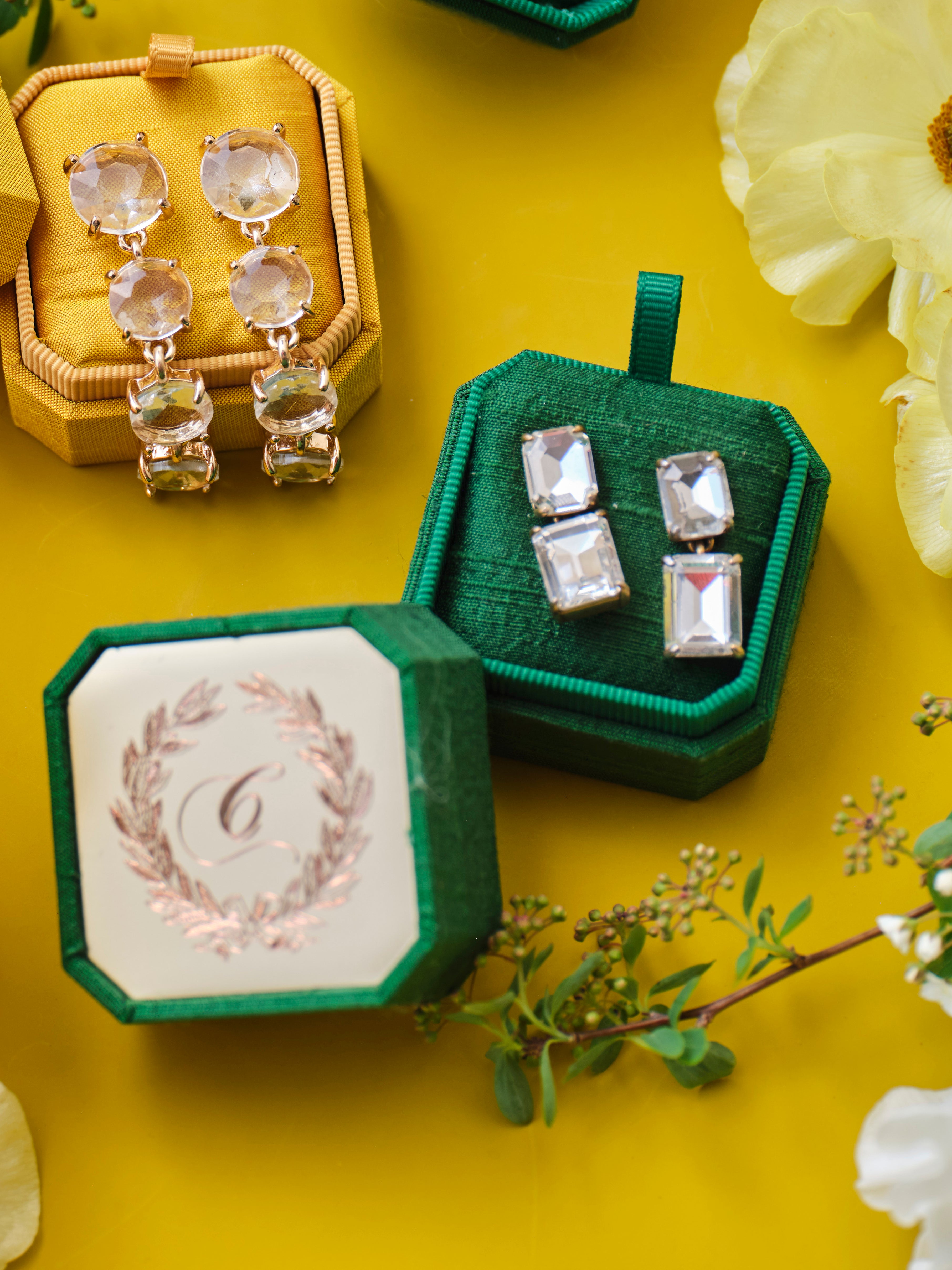 The Levi Earrings Box – The Mrs. Box